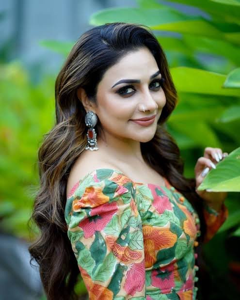 Rimi Tomy - Biography, Age, Career, Family & More - Wikiunfold