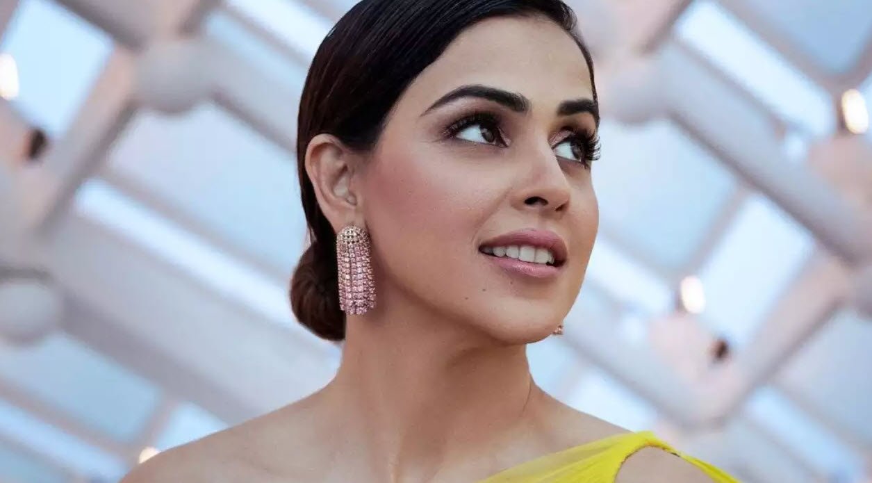 Genelia D'Souza - Biography, Age, Career, Family & More - Wikiunfold