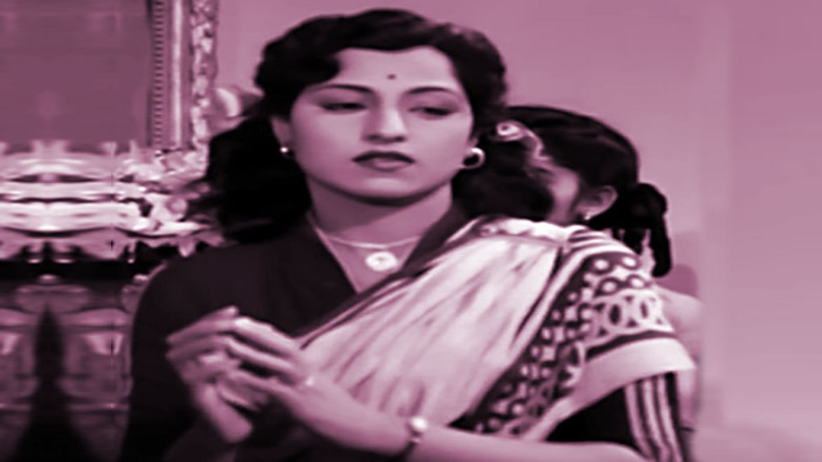 Kamini Kadam | Indian Actress | Wikiunfold