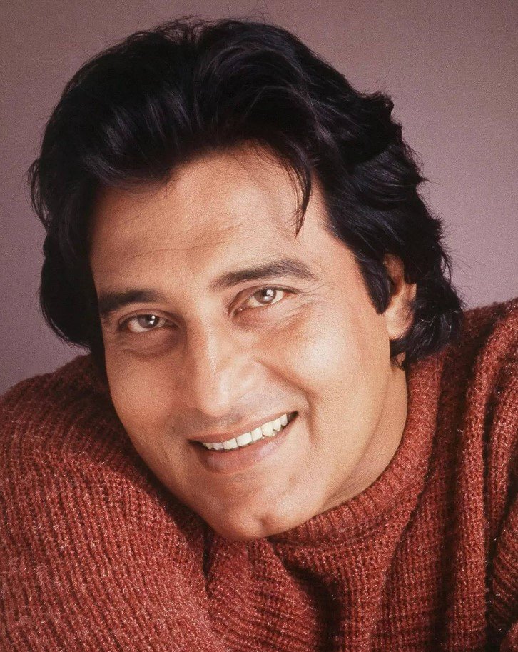 Vinod Khanna - Biography, Age, Career, Family & More - Wikiunfold
